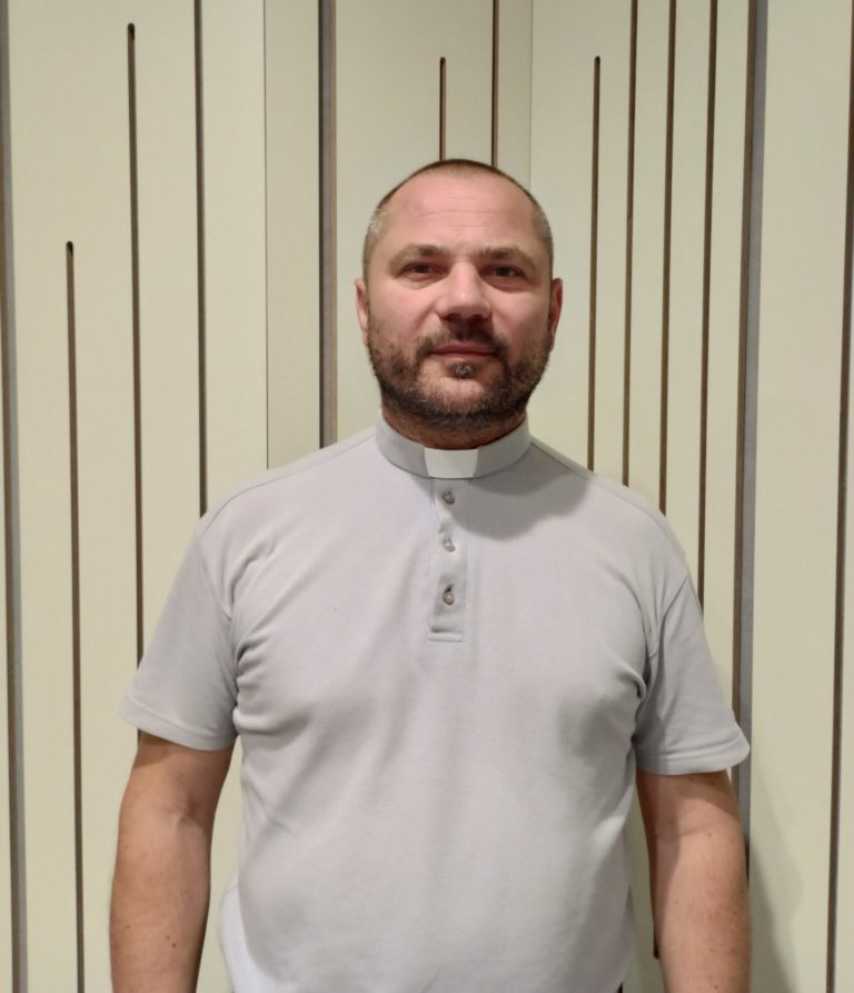 SVAKODNEVNO U 7:30 Vlč. Mihael Kos: Ustrajnost spašava! - HKR