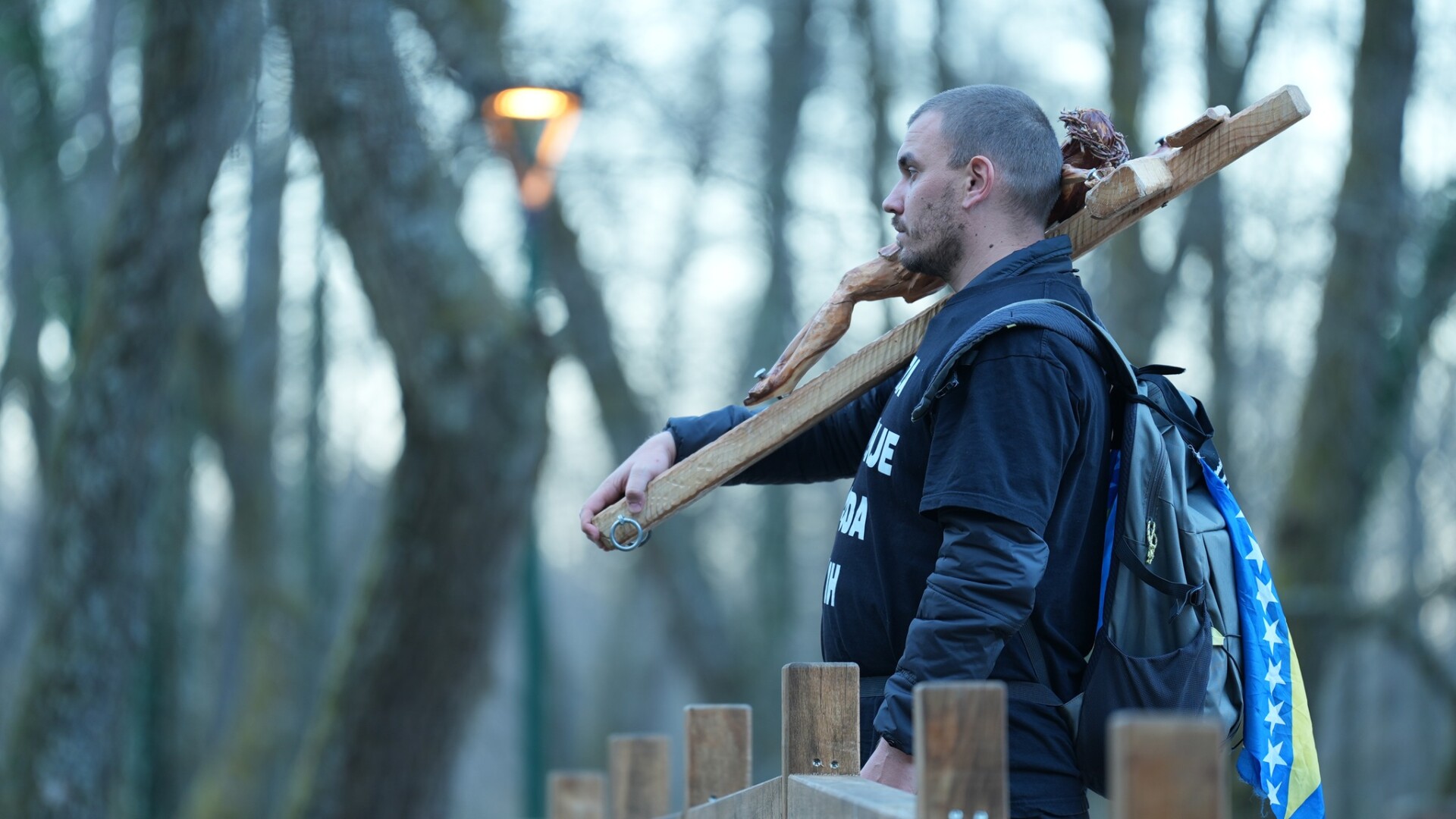 PONEDJELJAK 20:00 Zašto i kako sam nosio križ 1000 kilometara po ...