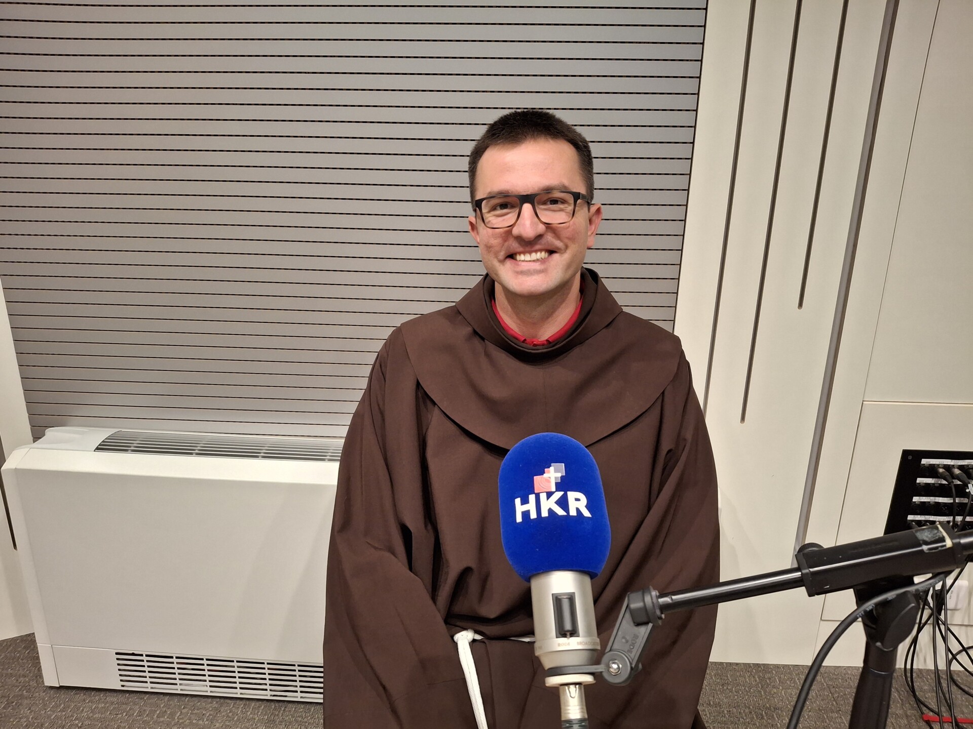 SUBOTA 18:00 fra Nikola Kozina o novootkrivenom životopisu sv. Franje - HKR