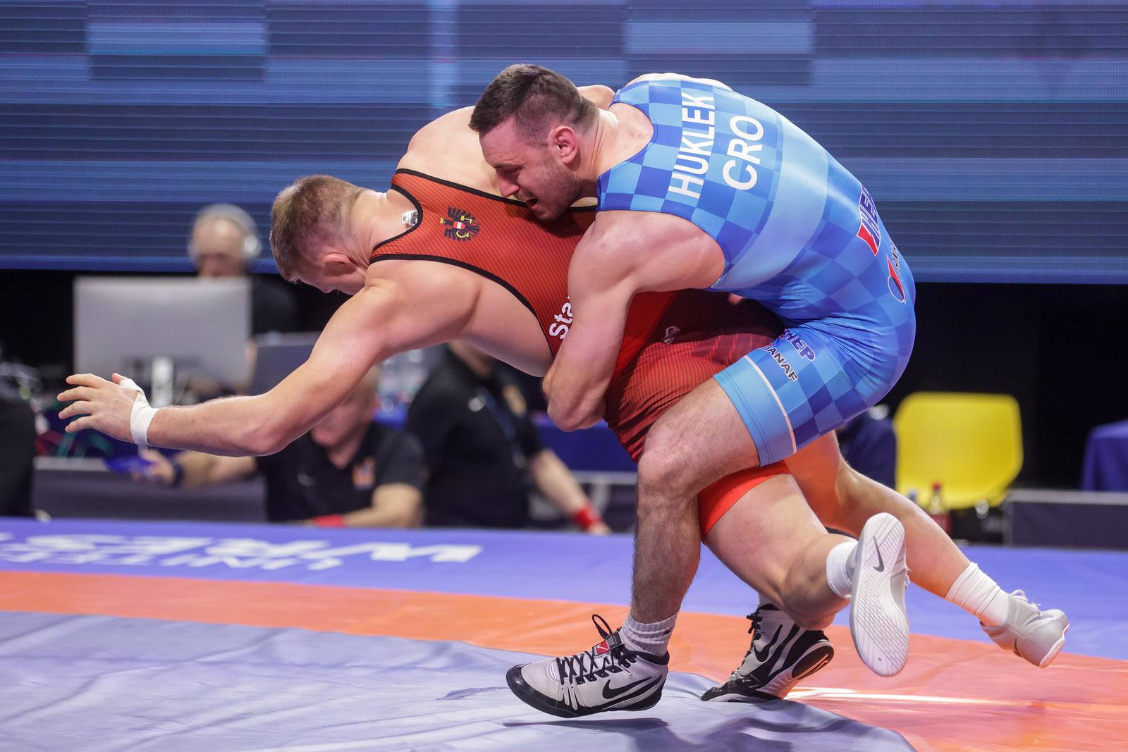 SRIJEDA 21:00 Ivan Huklek - Hulk iz Sesveta i nositelj olimpijske ...